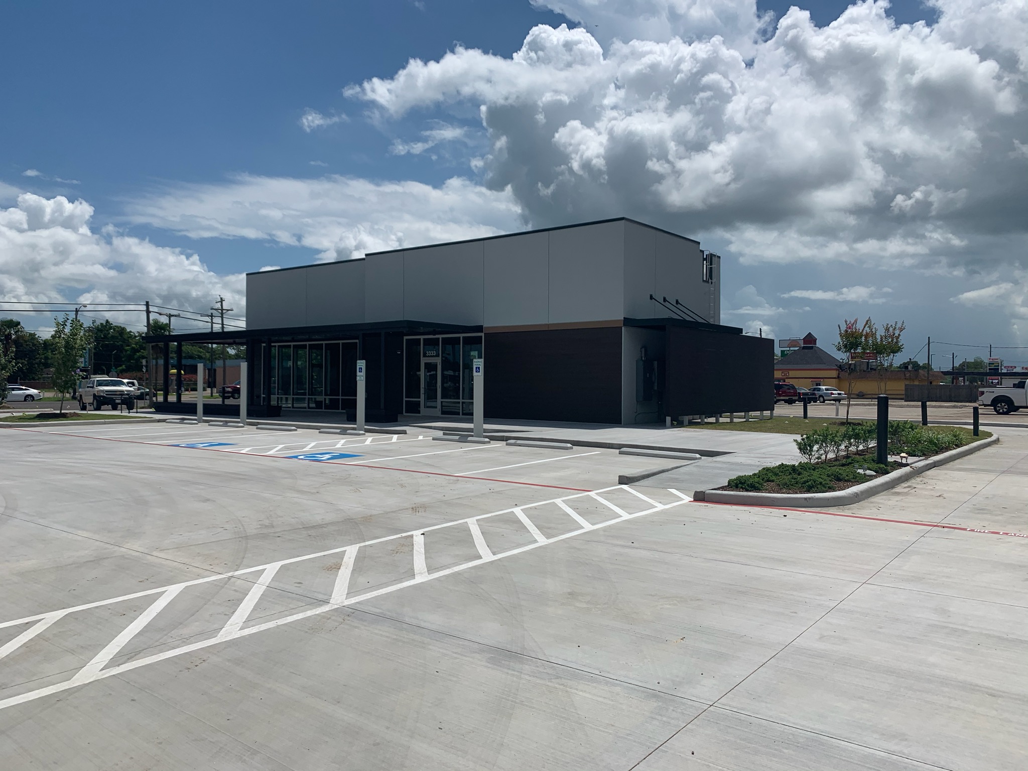 Bay City Starbucks – Formative Structures